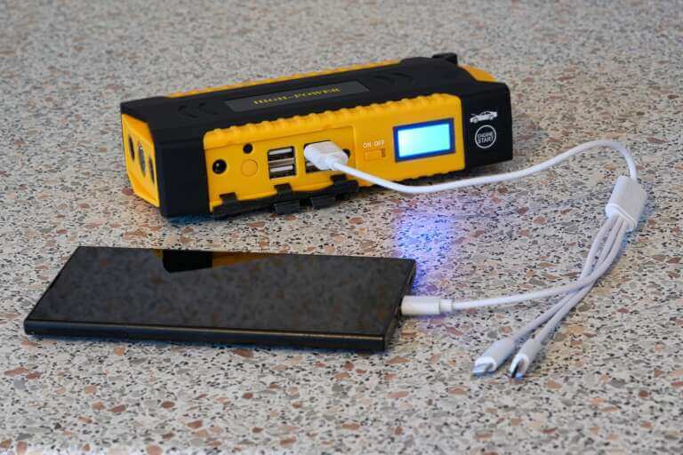 Does Power Bank Spoil Phone Battery & What Is The Real Cause